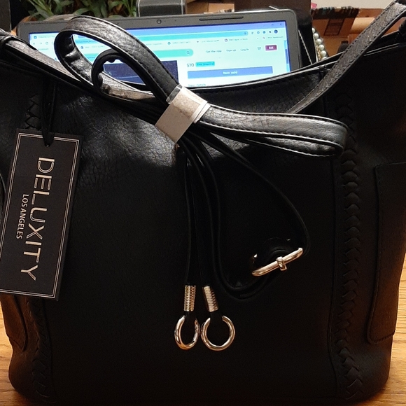 Deluxity Los Angeles | Bags | Ladies Purse | Poshmark
